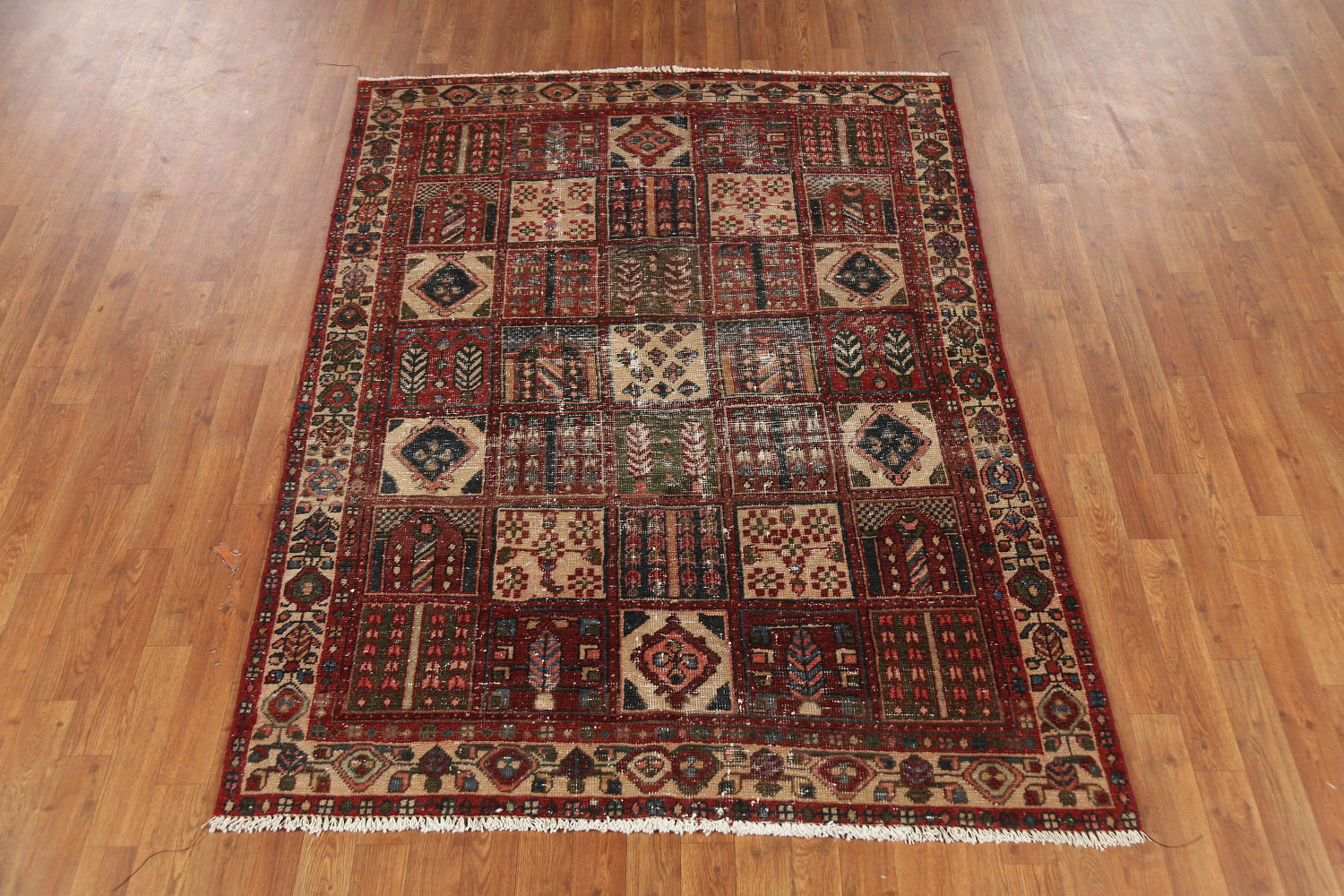 Isabelline Garden Design Traditional Rug 5x6 | Wayfair