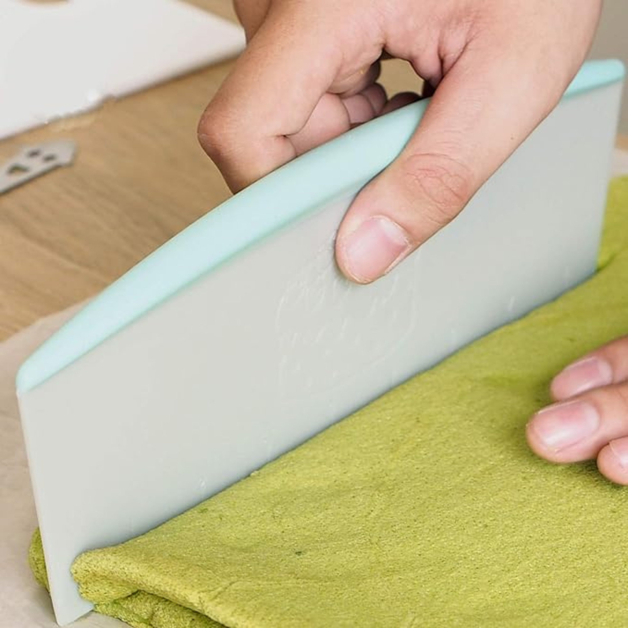 RINOLO Plastic Pastry Bench Scraper Chopper Cake Cutter With Measuring ...