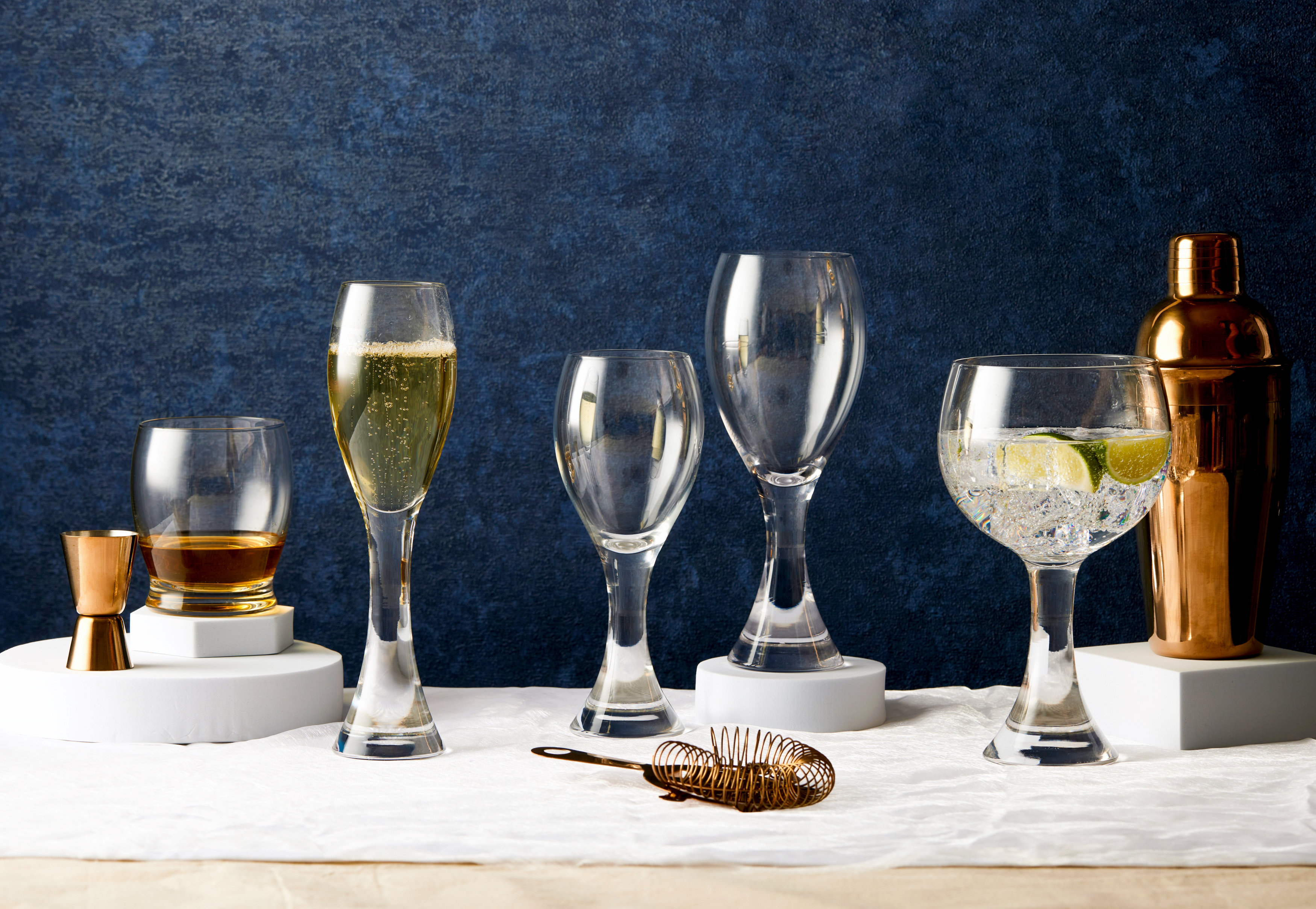 Anton Studio Designs Manhattan 10,25 oz. Ensemble de verres à vin tout ...