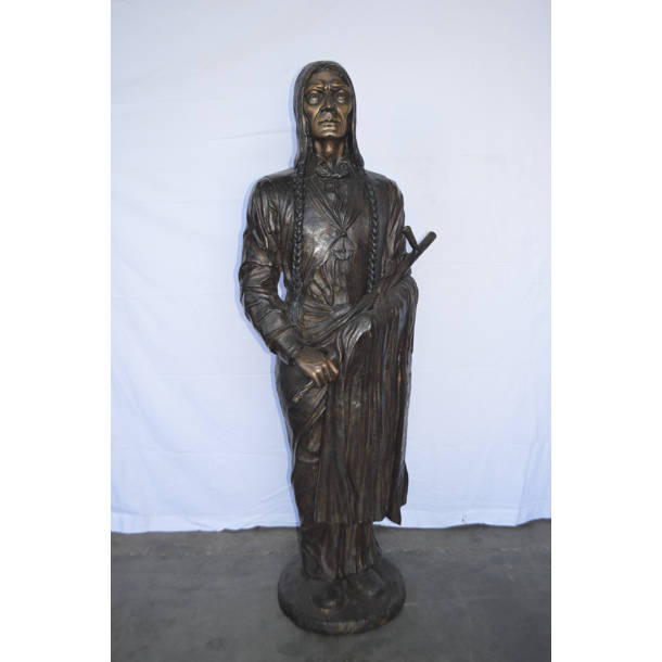 Design Toscano Noble Chief Sculptural Bust & Reviews | Wayfair