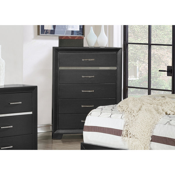 Lark Manor Alivya 5 - Drawer Dresser | Wayfair