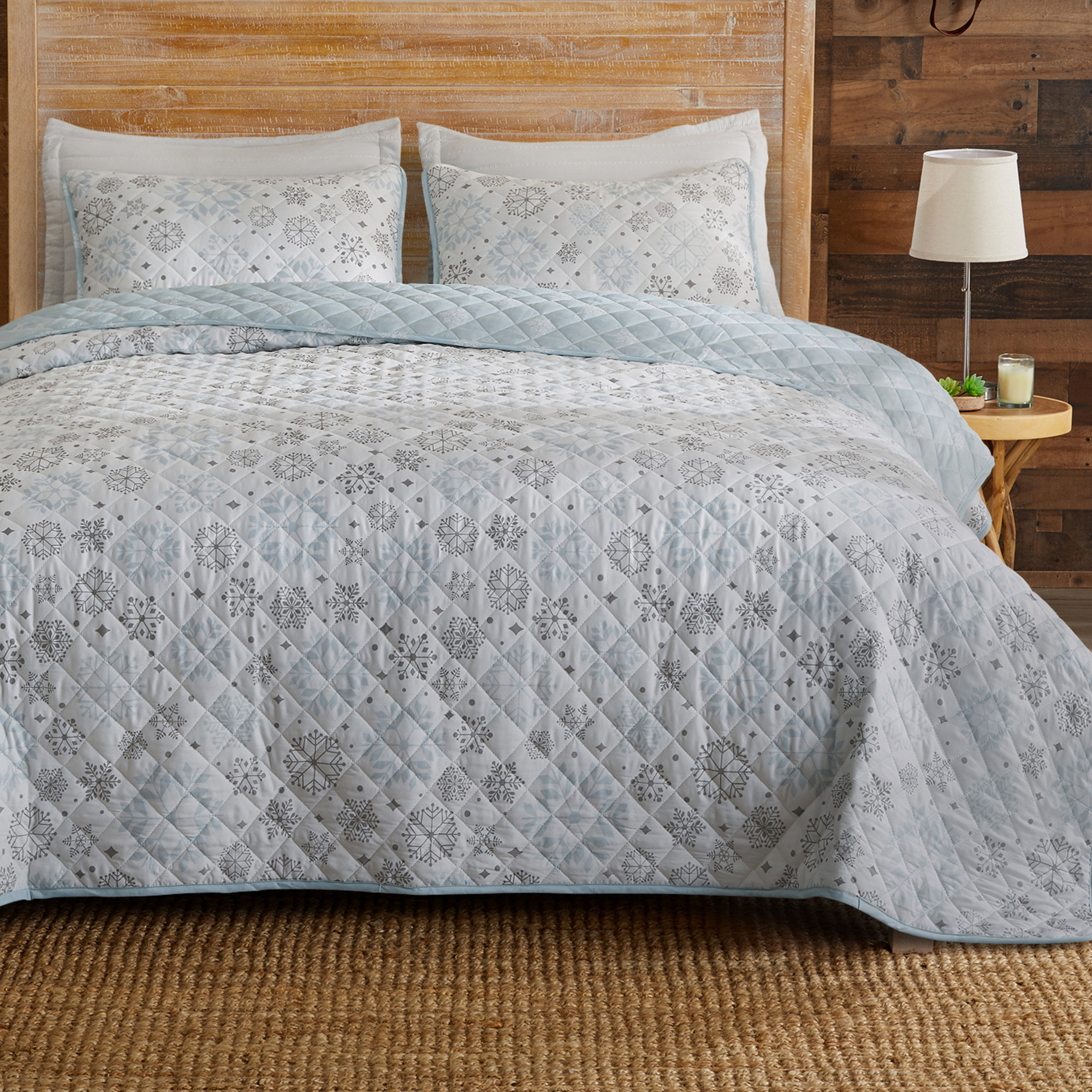 FreshFolds Blue / Grey Winter Snowflake Reversible Quilt Set with Shams ... FreshFolds Blue / Grey Winter Snowflake Reversible Quilt Set with Shams ...
