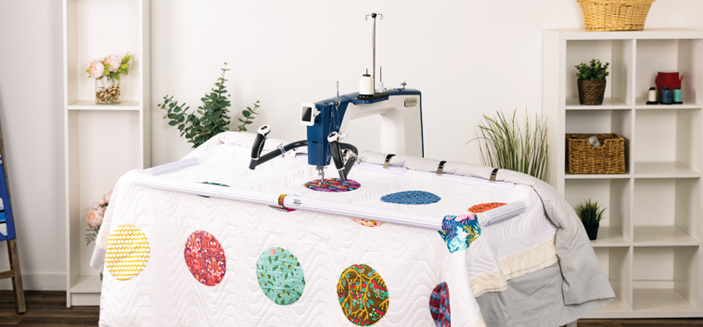 Q'nique Grace Q'nique 19X 19" Computerized Long Arm Quilting Machine w ...