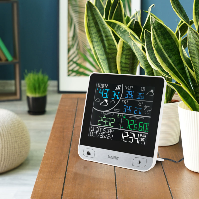 La Crosse Technology Wi-Fi Multi-Day Forecast Digital Weather Station ...