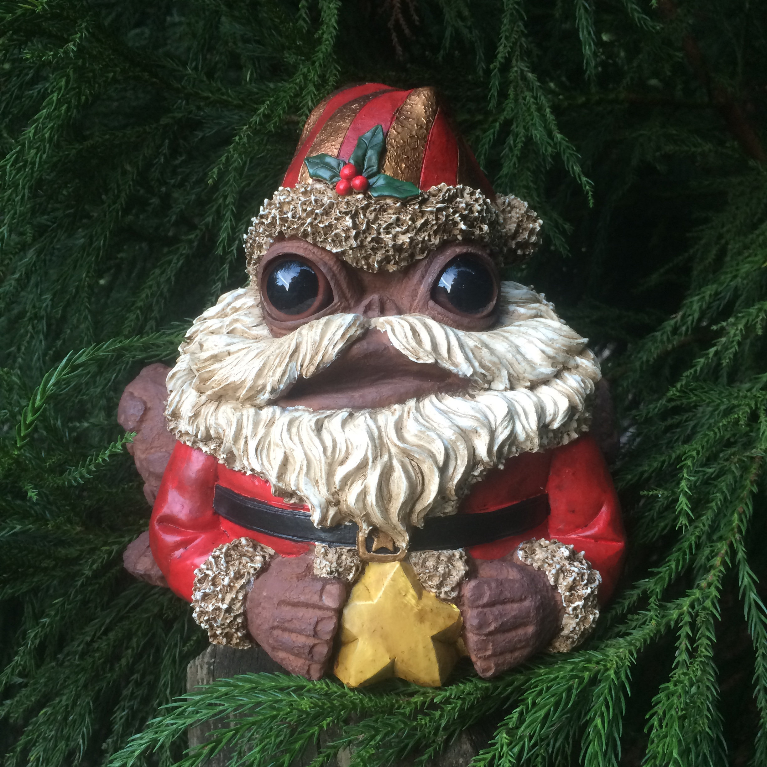 Toad Hollow Santa Claus Character Toad Garden Statue & Reviews ...