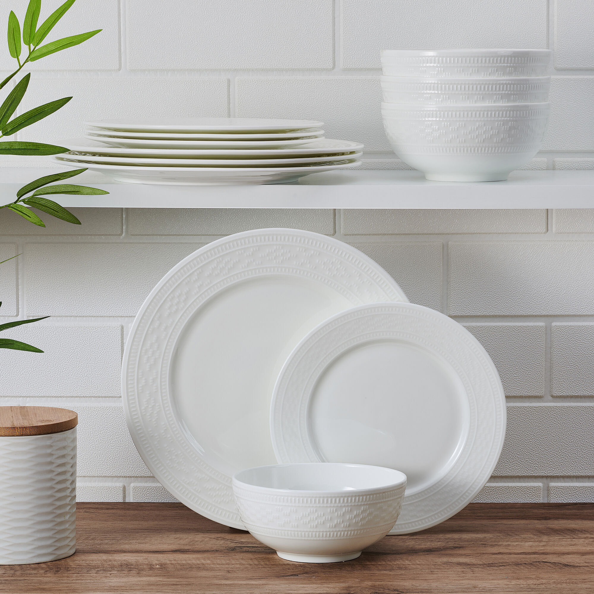 Mikasa Haven 12-Piece Lightweight Chip-Resistant Bone China Dinnerware ...