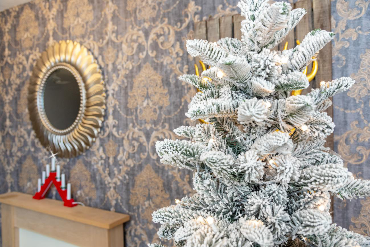 Rosalind Wheeler Christmas Tree Pre Lit Flocked Snow Covered Luxury ...