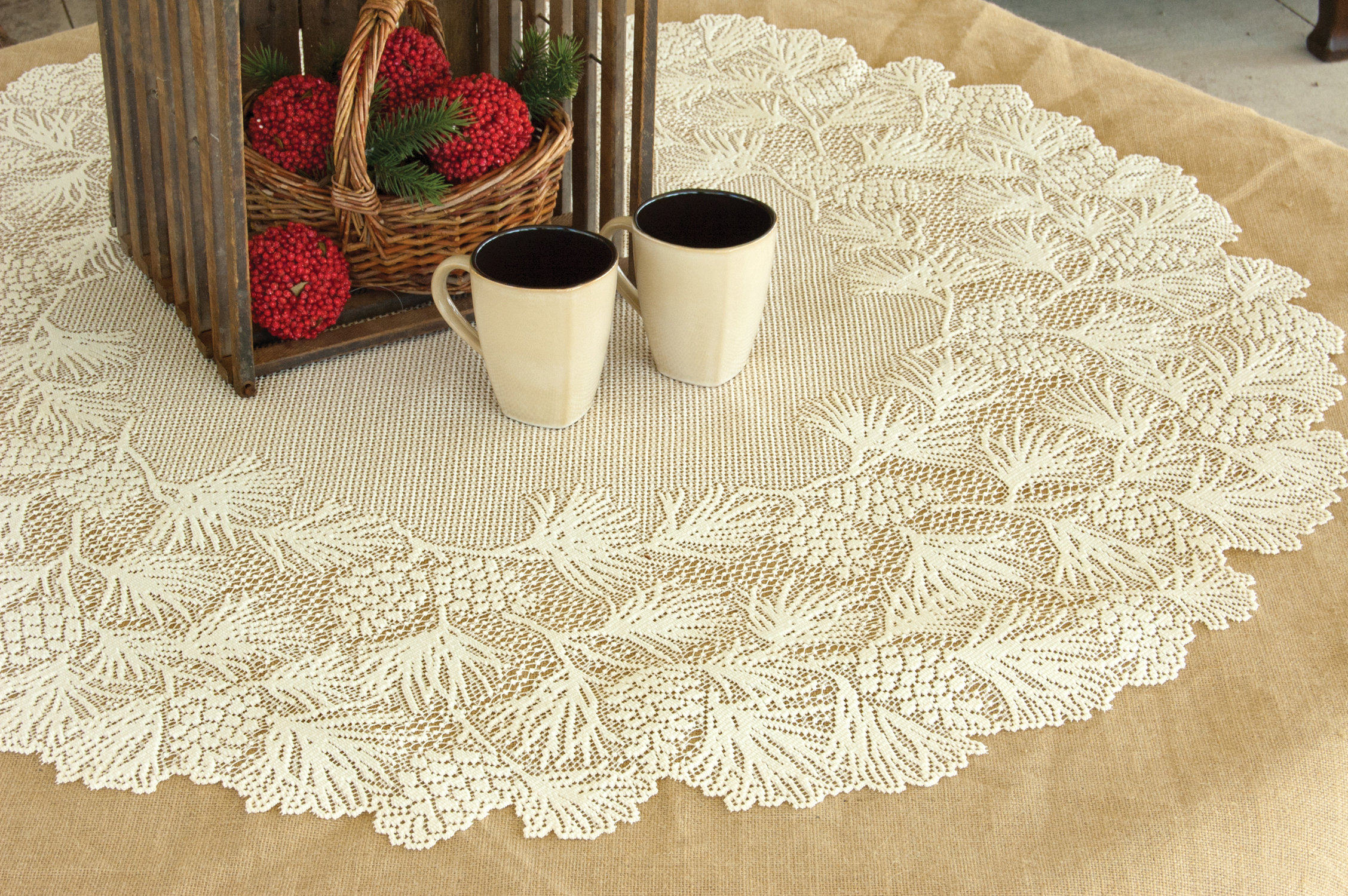 Loon Peak® Champlain Floral Round Table Topper & Reviews | Wayfair