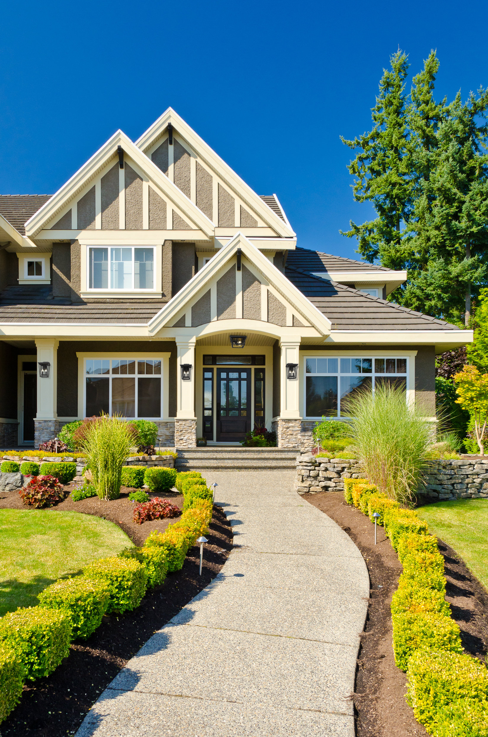 Lark Manor Amreet Aluminum Wall Light | Wayfair