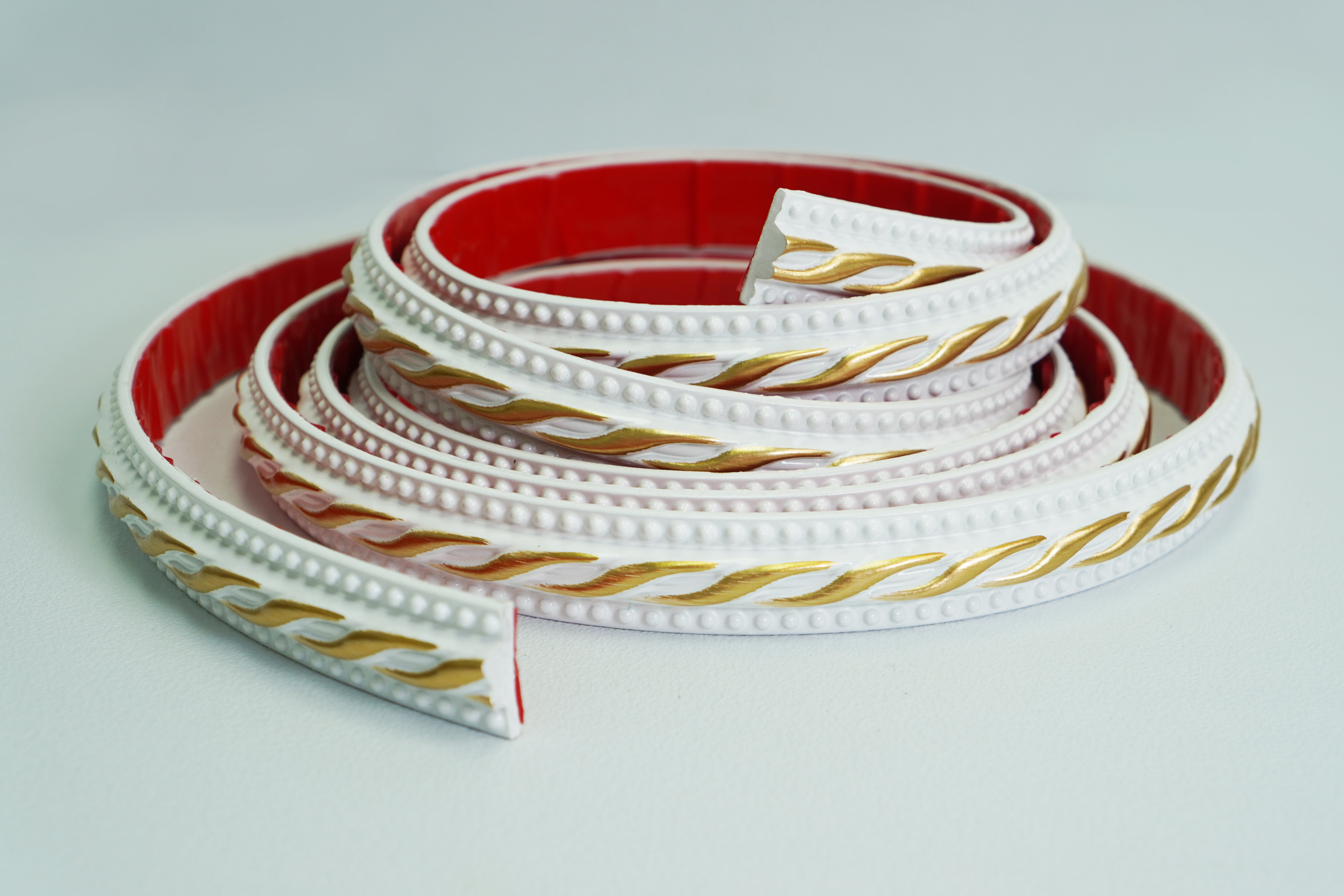 Colamo Gilded White 16.4ft x0.79in x 0.28in Peel And Stick Molding Trim ...