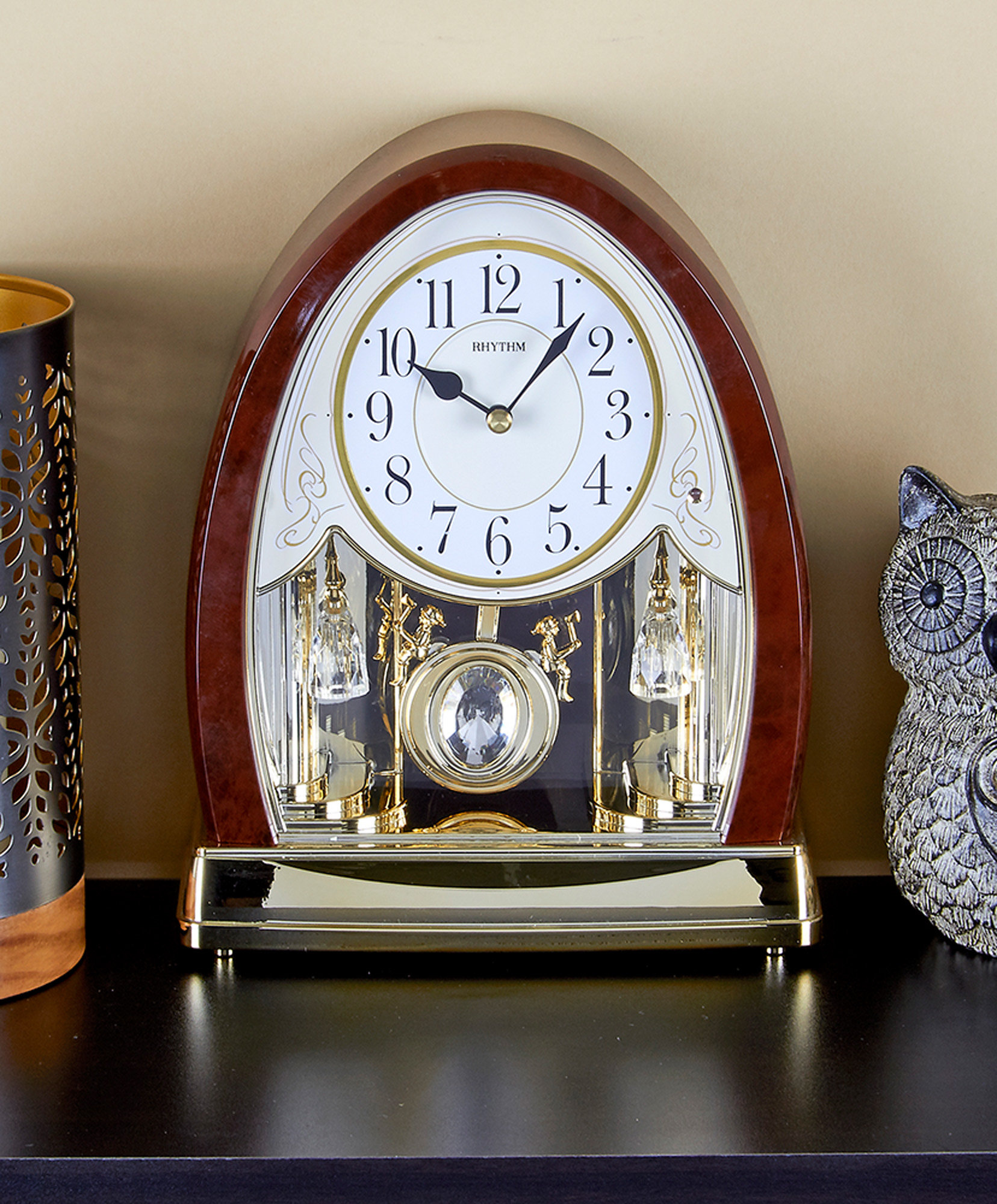 Charlton Home® Traditional Analog Quartz Movement / Crystal Tabletop ...