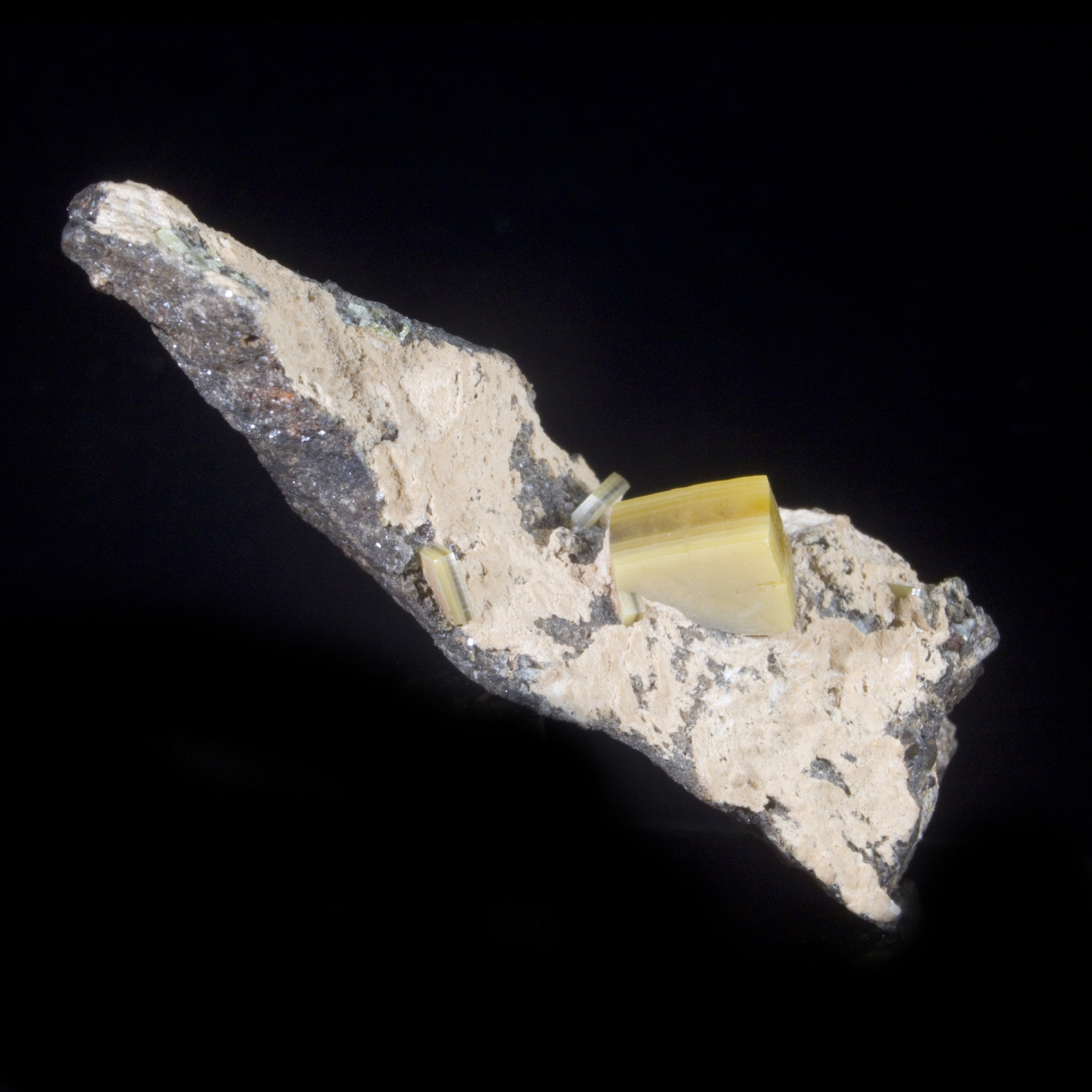 Dakota Fields Sandwich Wulfenite - Ojuela Mine, Mexico | Wayfair