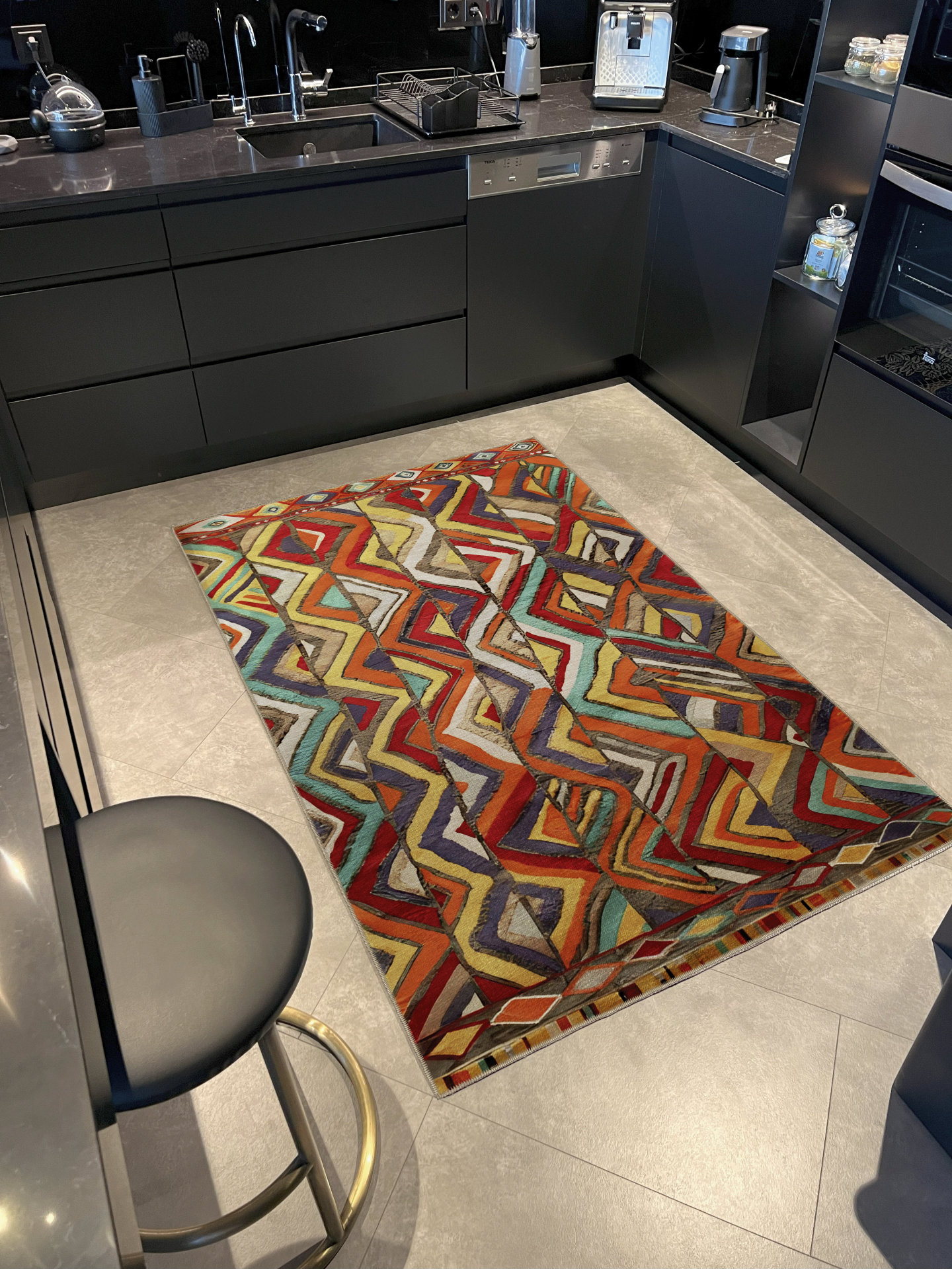 Dakota Fields Mira Multi-Colored Striped Zig-Zag Patterned Creative ...