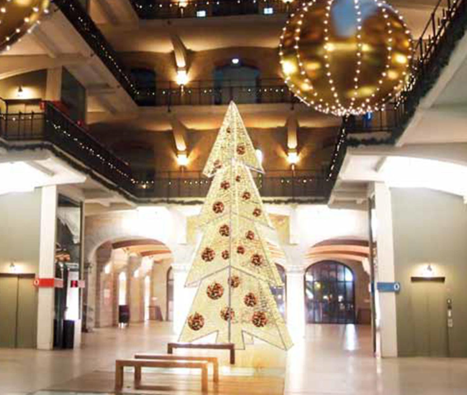 Northlight Seasonal 21' Pre-Lit Giant Commercial Grade LED Waterloo ...