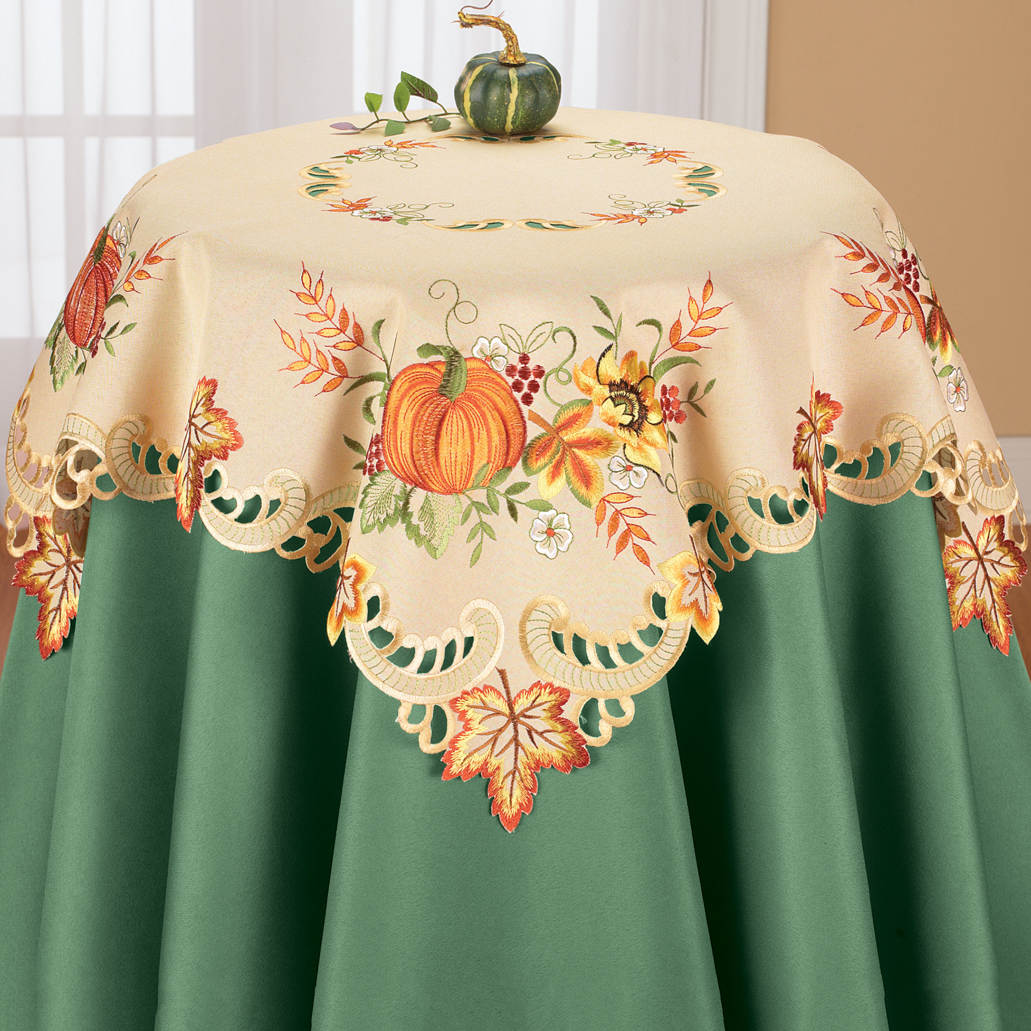 The Holiday Aisle® Belcourt Floral Square Table Topper | Wayfair