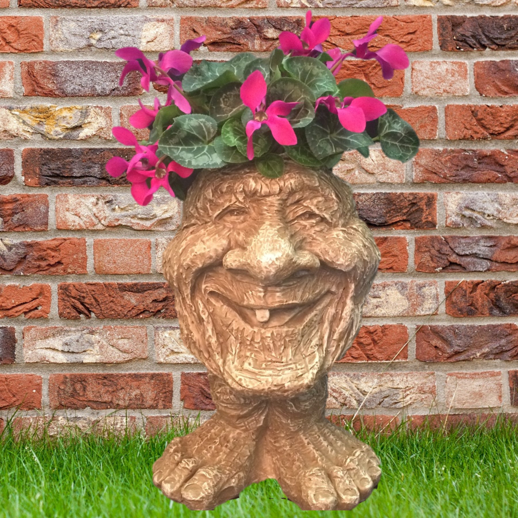 HomeStyles Muggly's Great Grandpa Ace Garden Face Statue Planter ...