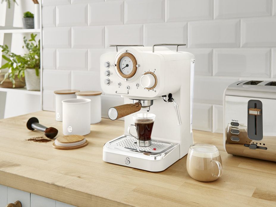 Coffee Makers, Espresso Machines & Electric Tea Kettles