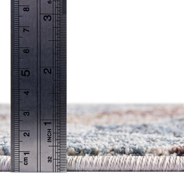 Everly Quinn Jera Geometric Indoor Rug & Reviews | Wayfair