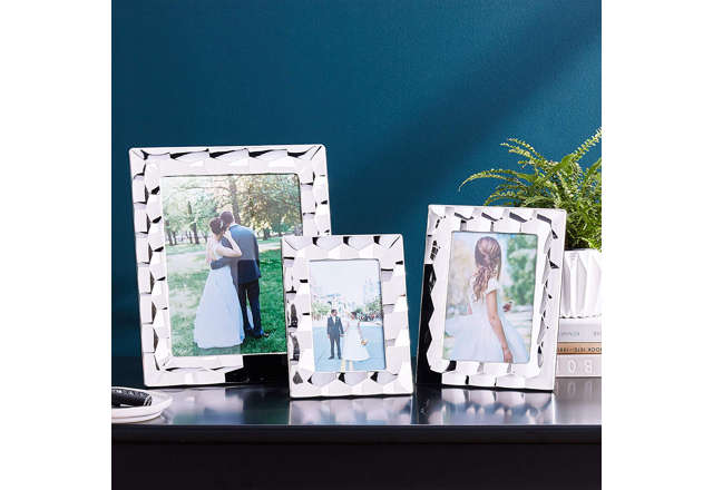 A Guide to Standard Picture Frame Sizes | Wayfair