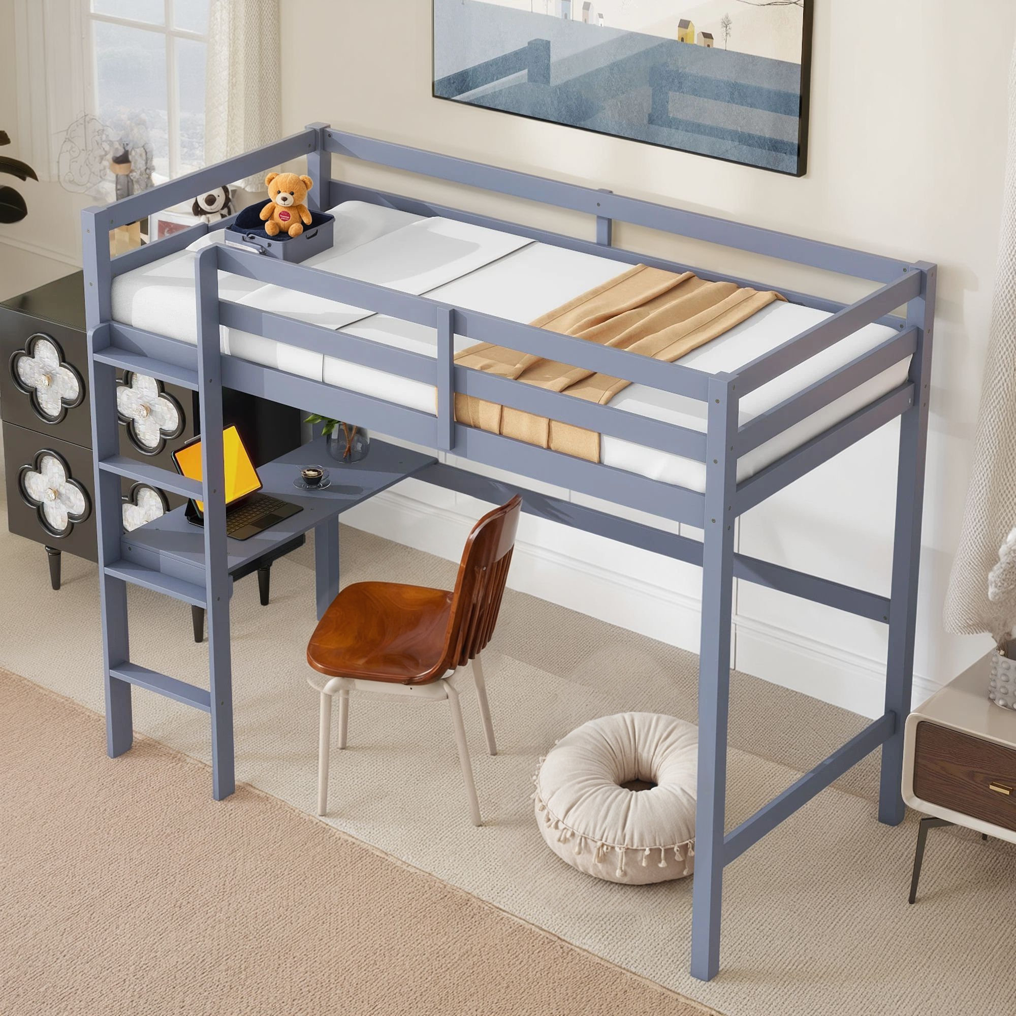 Latitude Run® Lit double en bois d'hévéa surélevé avec rails de sécurité, bureau intégré ...