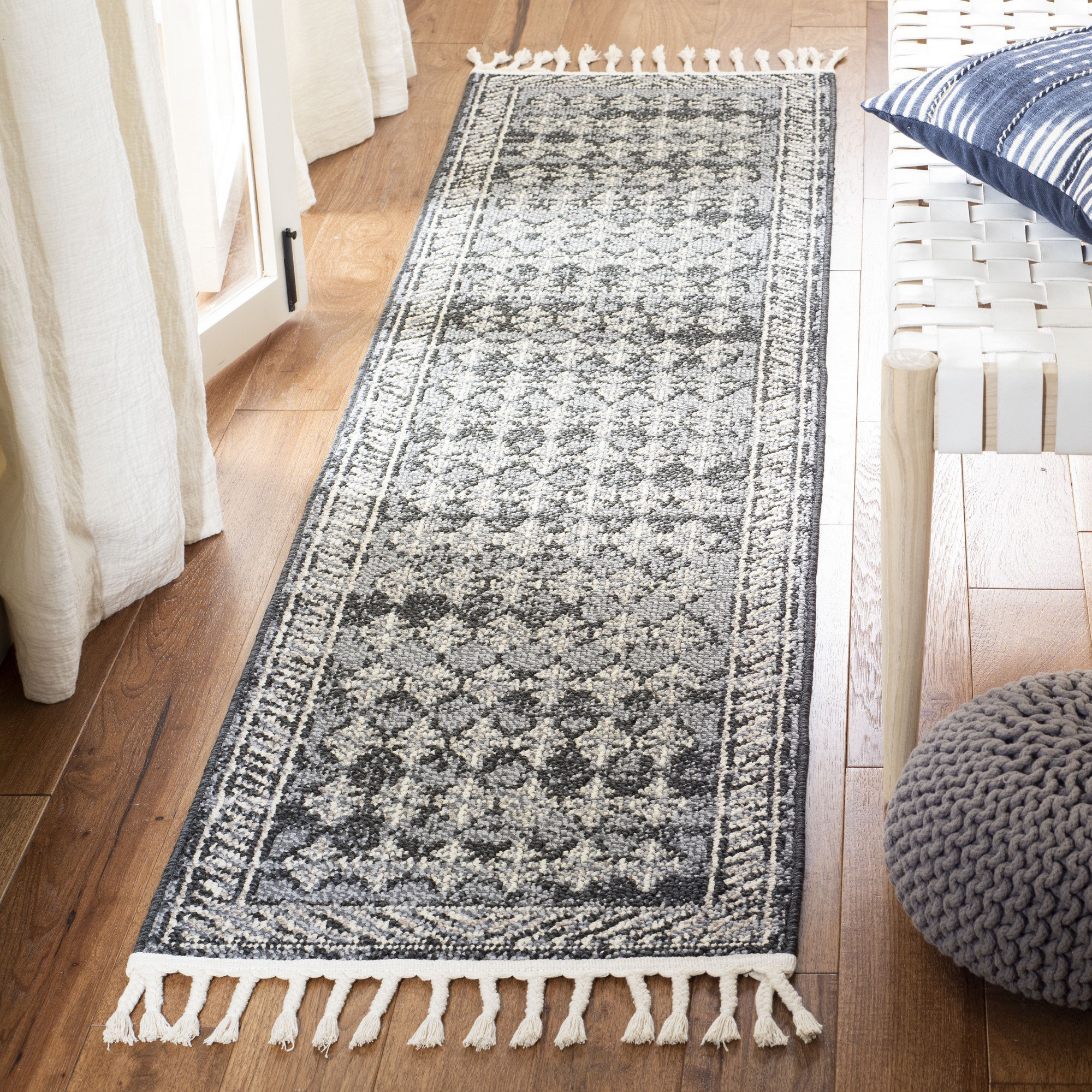 Foundry Select Shiflet Navy/Grey Area Rug - Wayfair Canada