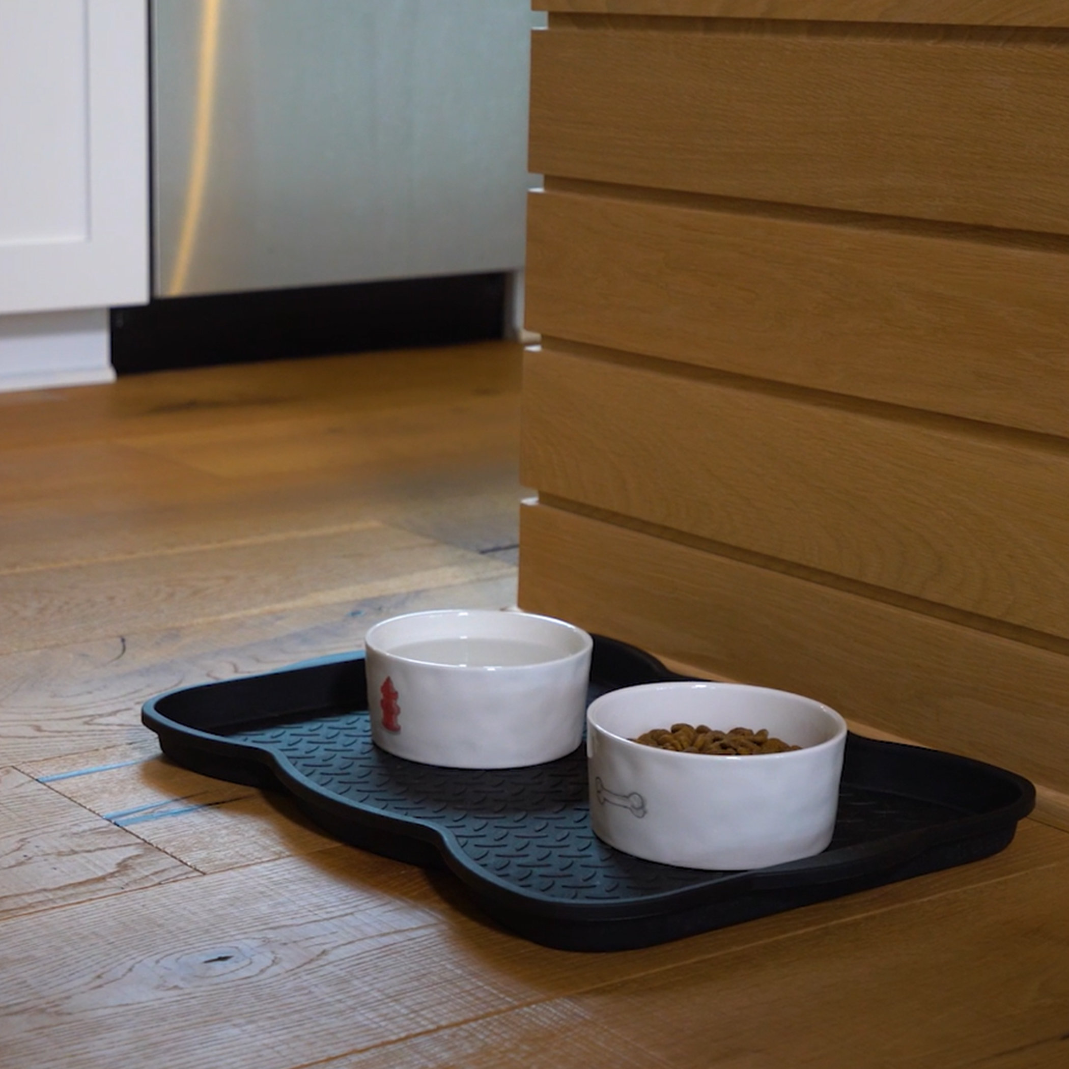 KeepDry 20" x 15" Non-Slip Indoor Outdoor Boot Tray ampersandReviews ...