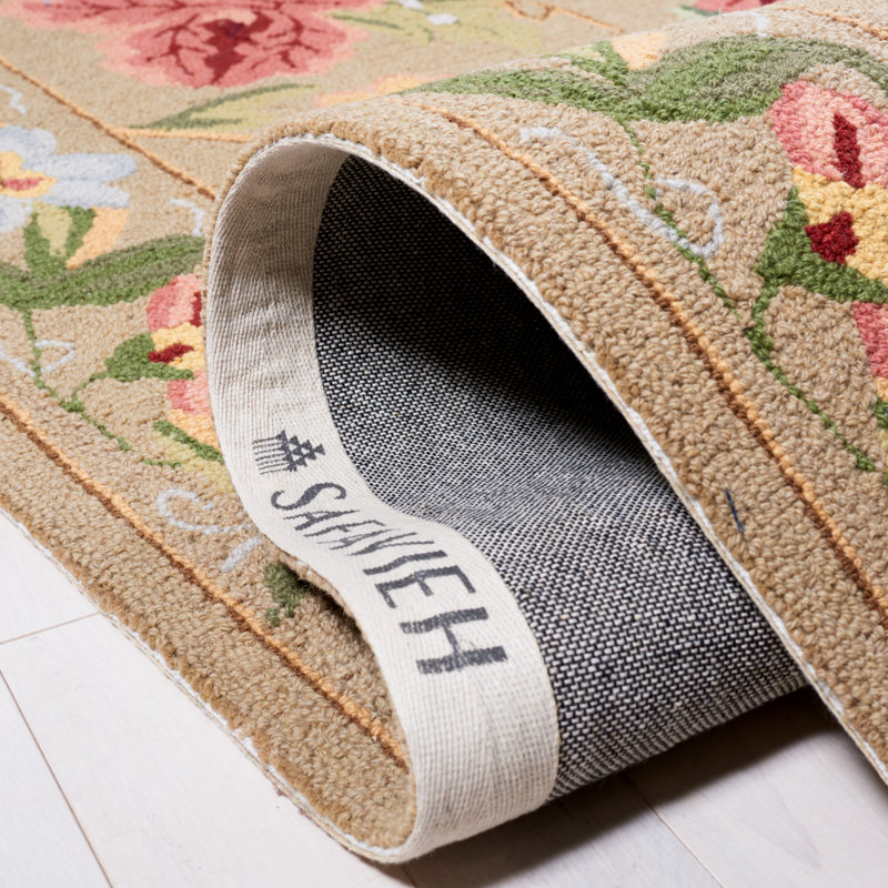 Winston Porter Chelsea Hand Hooked Wool Floral Rug & Reviews | Wayfair
