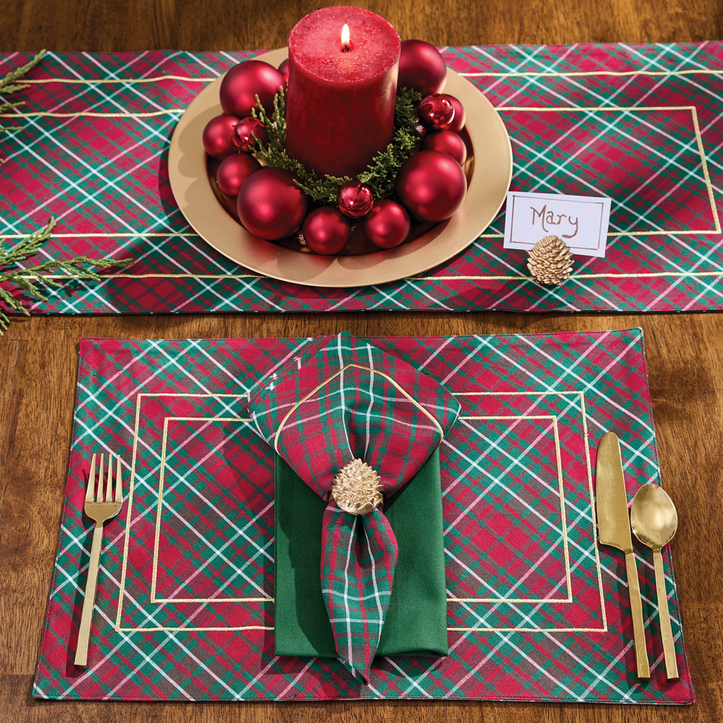 The Holiday Aisle® Patricia Heaton Home Saint Nicholas Tartan Table ...