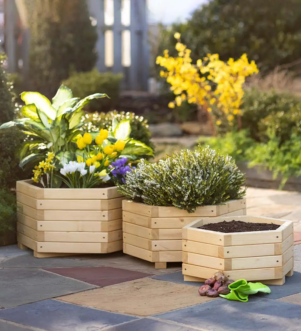 Plow & Hearth Wood Pot Planter | Wayfair