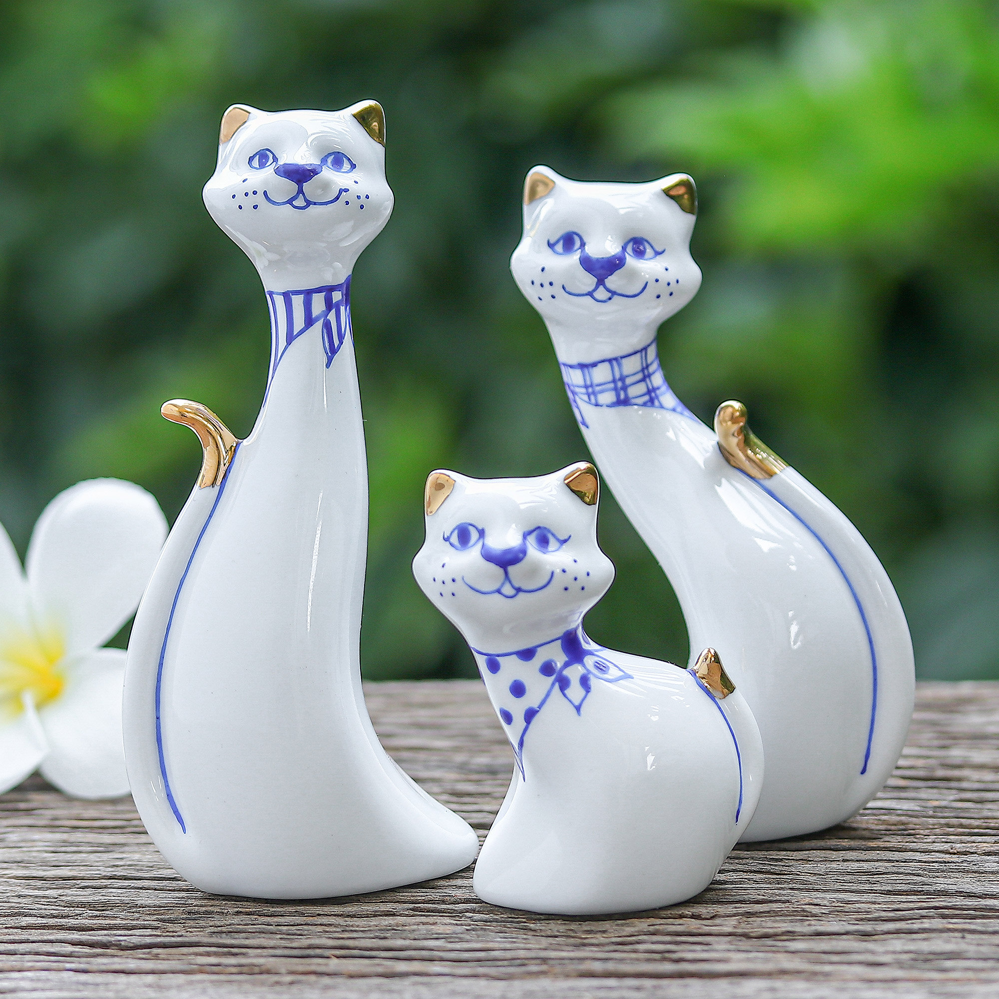 Red Barrel Studio® Handmade Cat Family Gilded Porcelain Statuettes ...