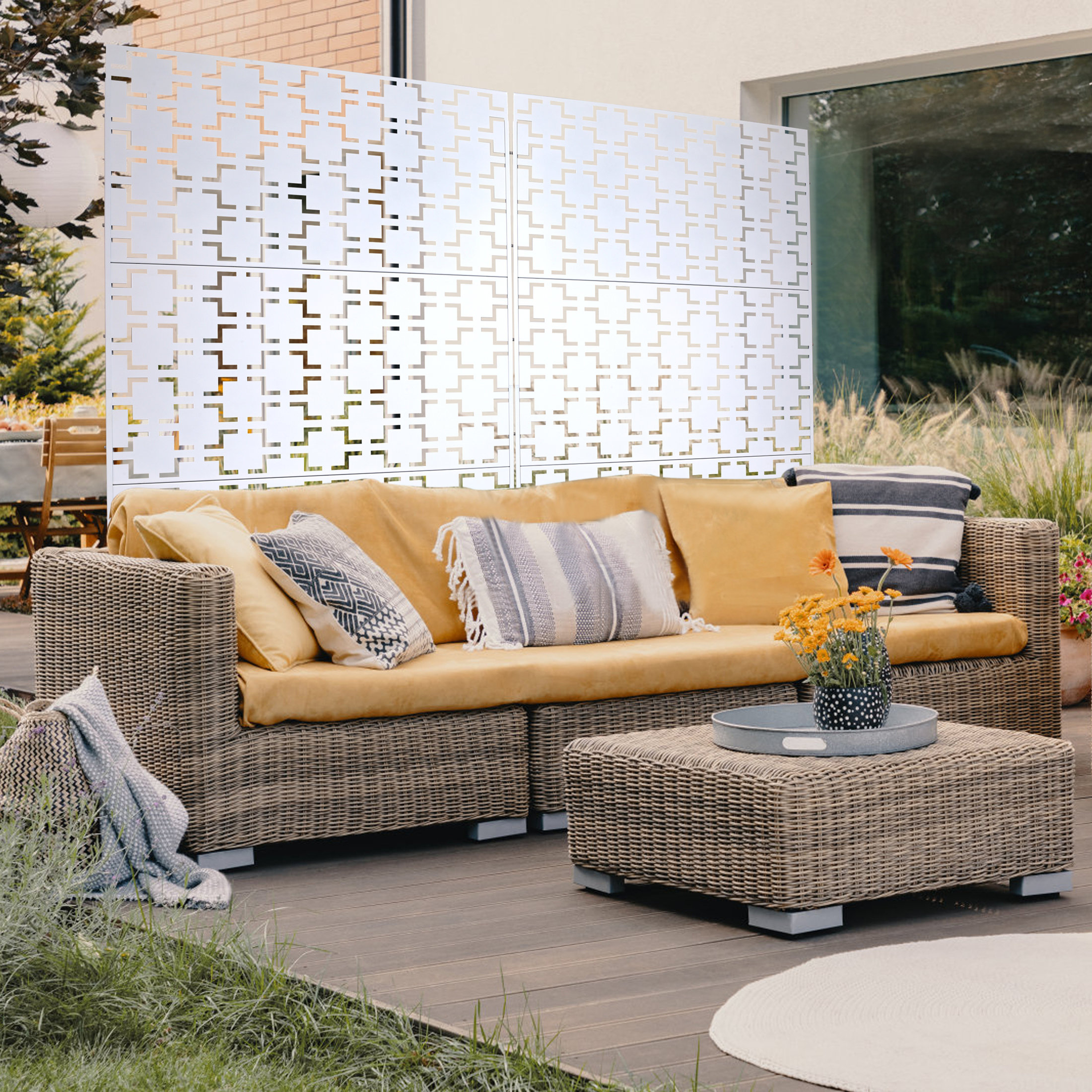 dingdangxiang Elegant White Metal Privacy Screen for Outdoor Privacy ...