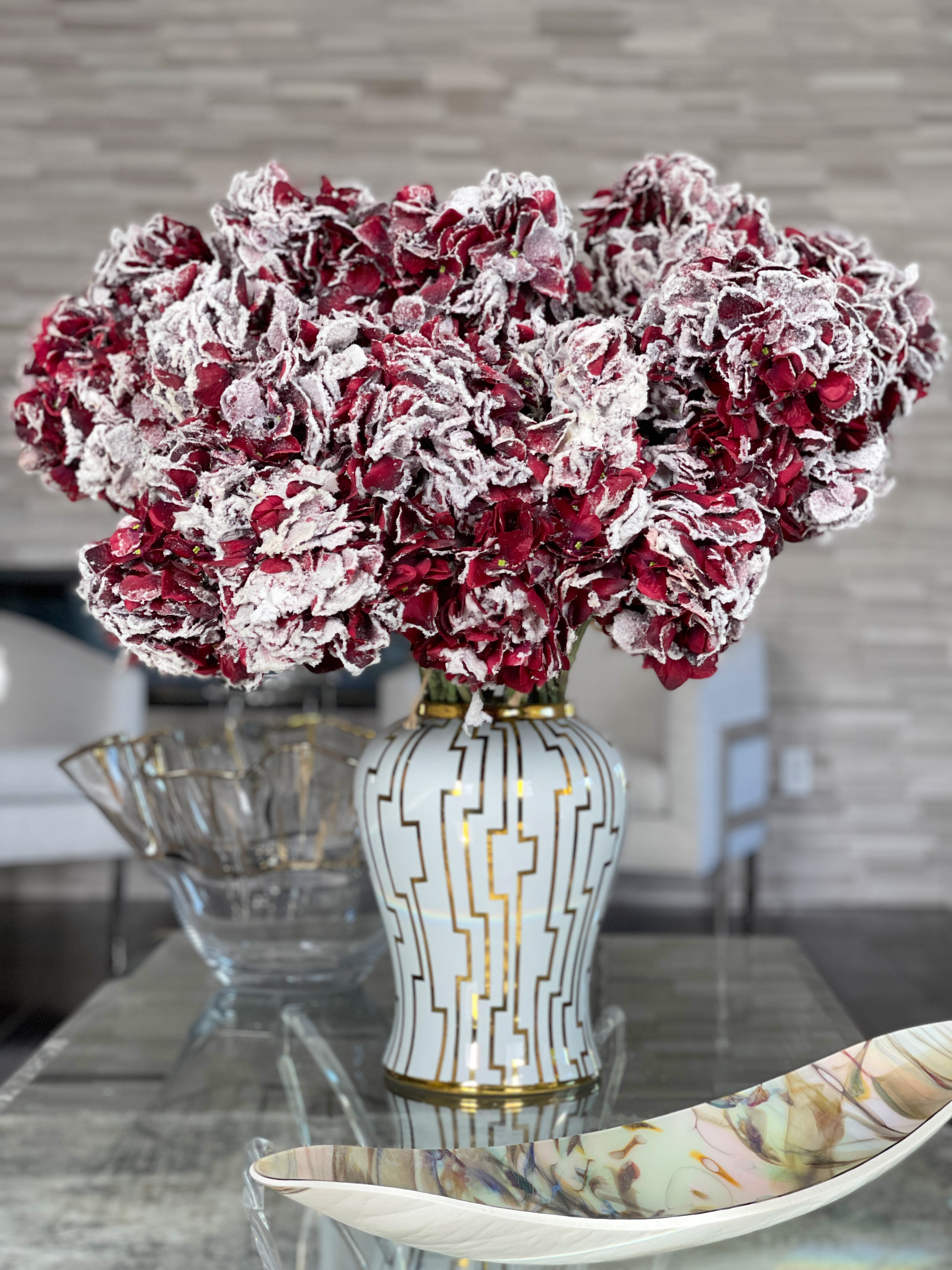 Everly Quinn Golden And White Ginger Jar With Geometeric Art - Large ...