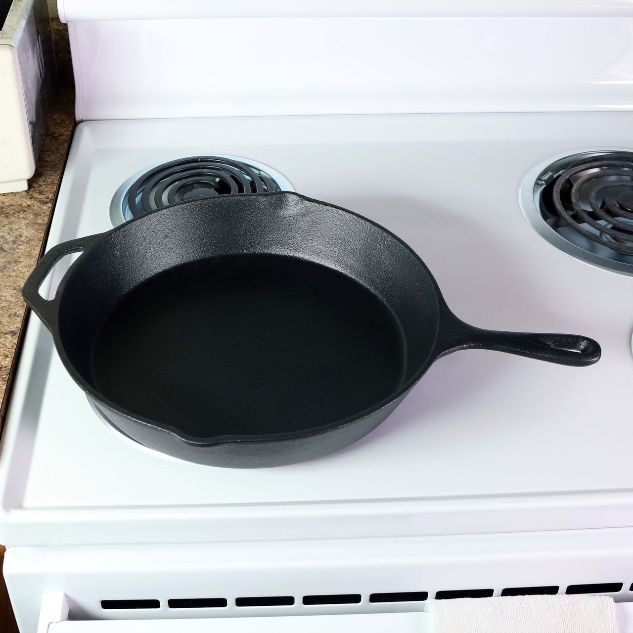 Charlton Home Norita 12" Cast Iron Non-Stick Frying Pan & Reviews | Wayfair