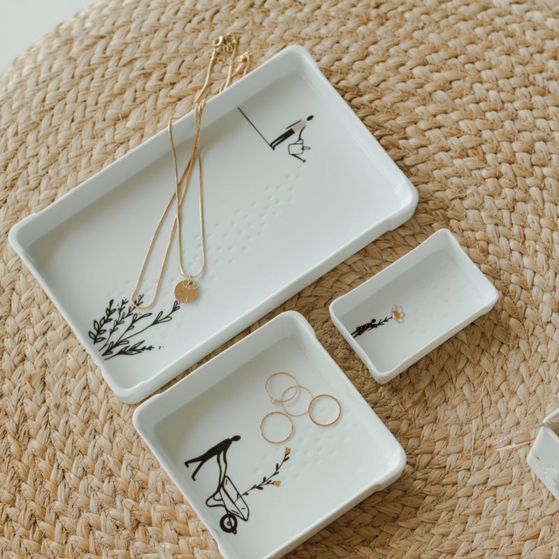 Räder Picture Stories Porcelain Decorative Trays | Wayfair