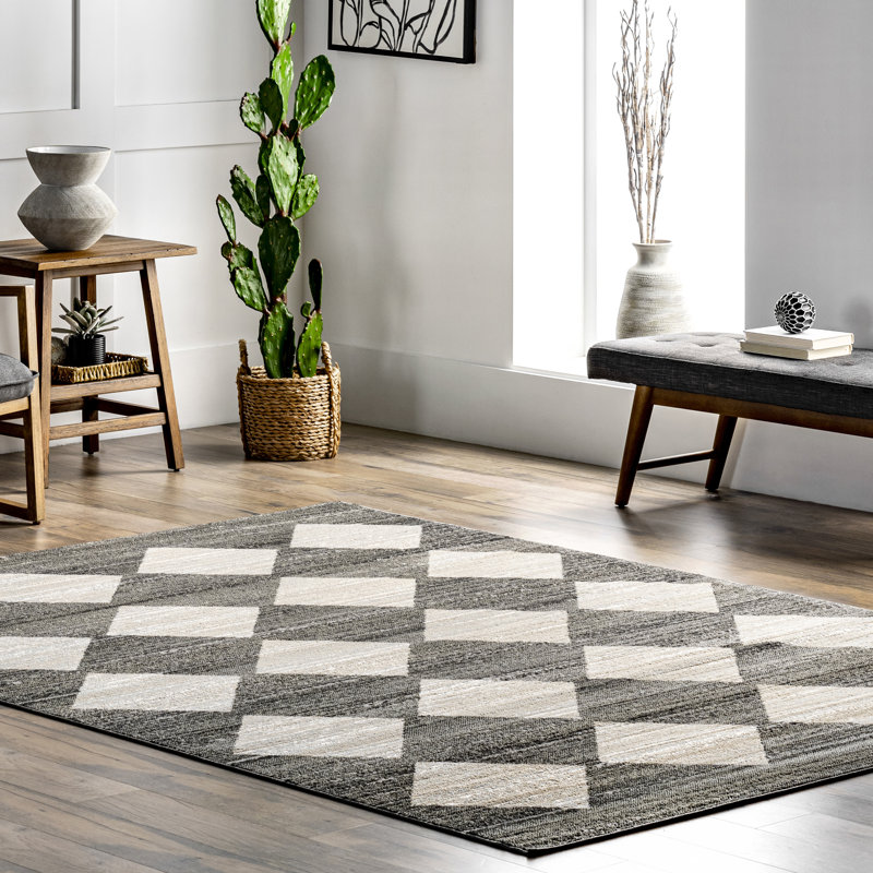 Latitude Run® Delucia Geometric Gray/Beige Area Rug & Reviews | Wayfair