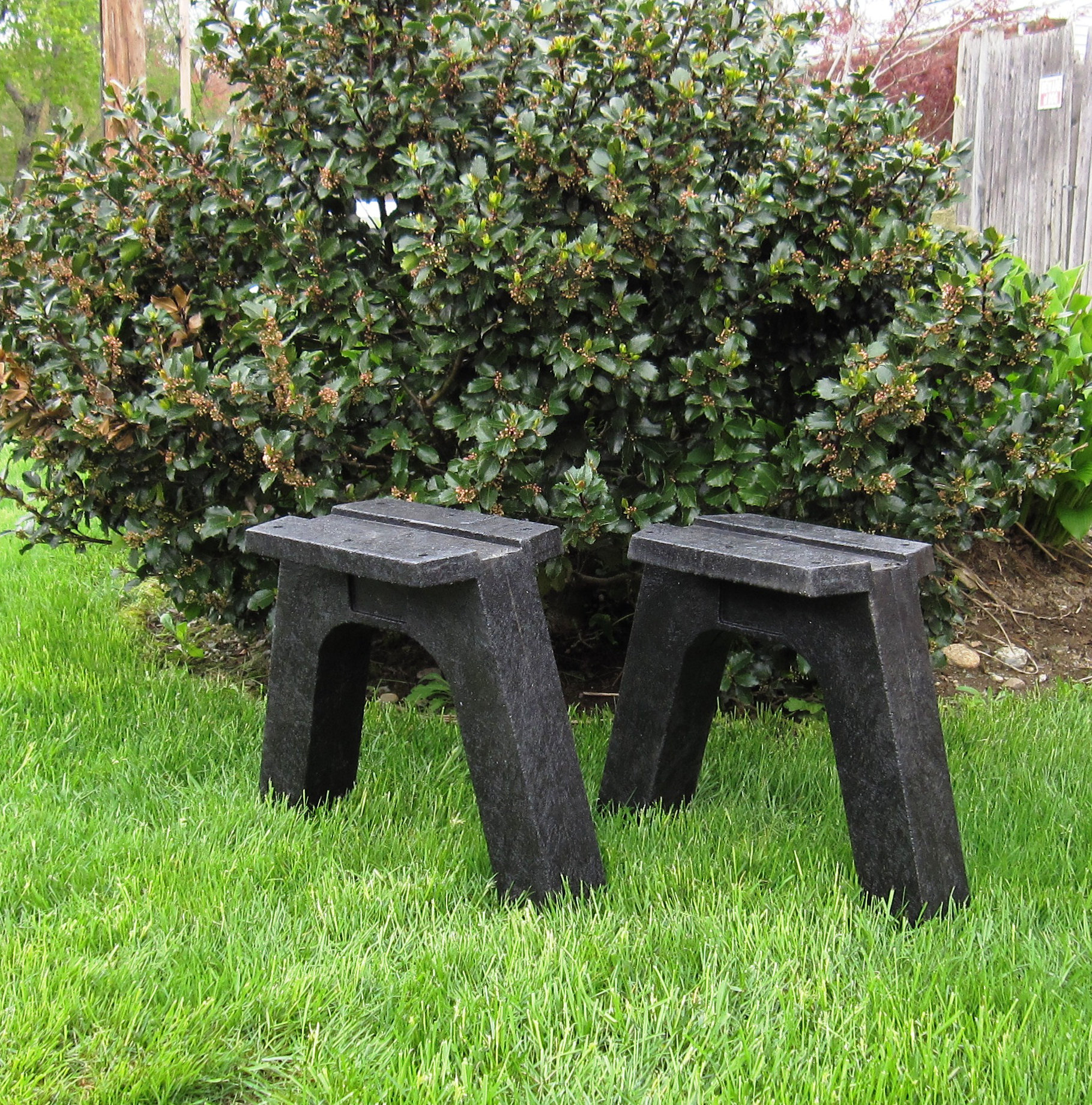 Arlmont & Co. Chaney DIY Outdoor Plastic Bench Legs or Bench Ends, Seat ...
