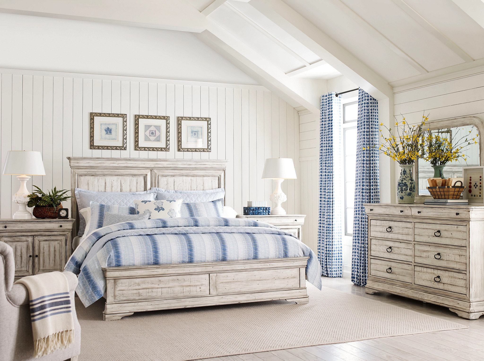 One Allium Way® Shaylene Solid Wood Panel Bed | Wayfair