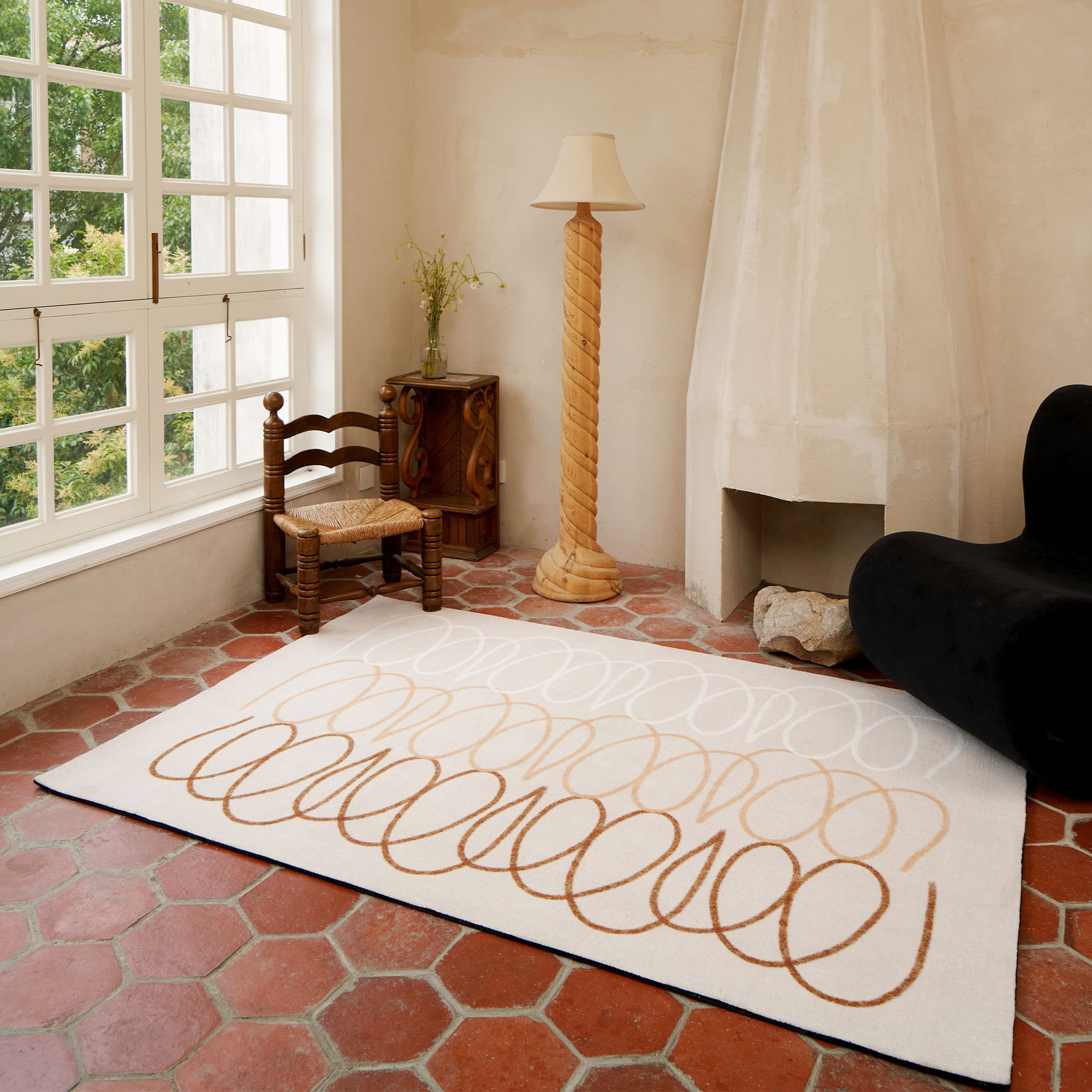 Latitude Run® Darcie Overlapping Circles Pattern Rug - Wayfair Canada
