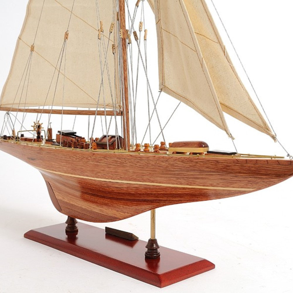 Everly Quinn Tyasiah Figurine / Sculpture | Wayfair