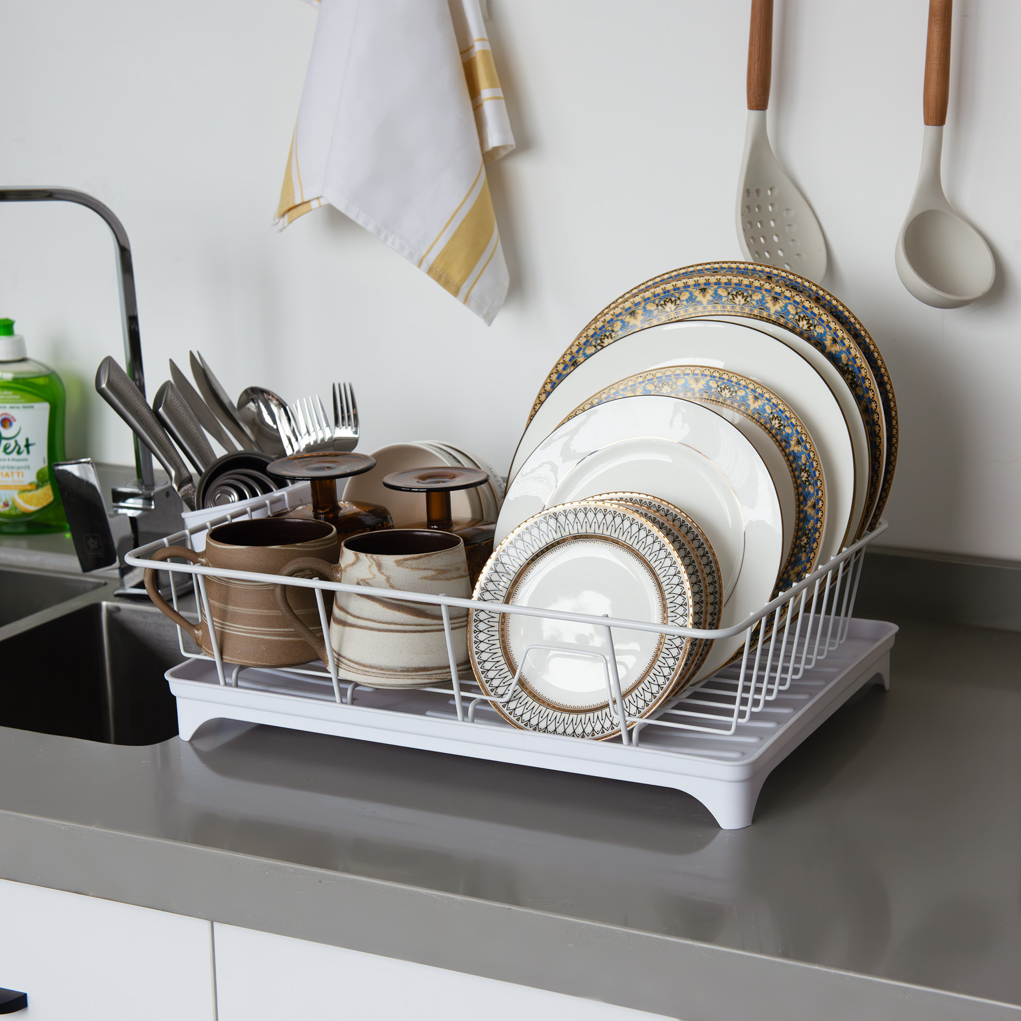 HUFTGOLD Metal Dish Rack with Plastic Drip Tray & Reviews | Wayfair