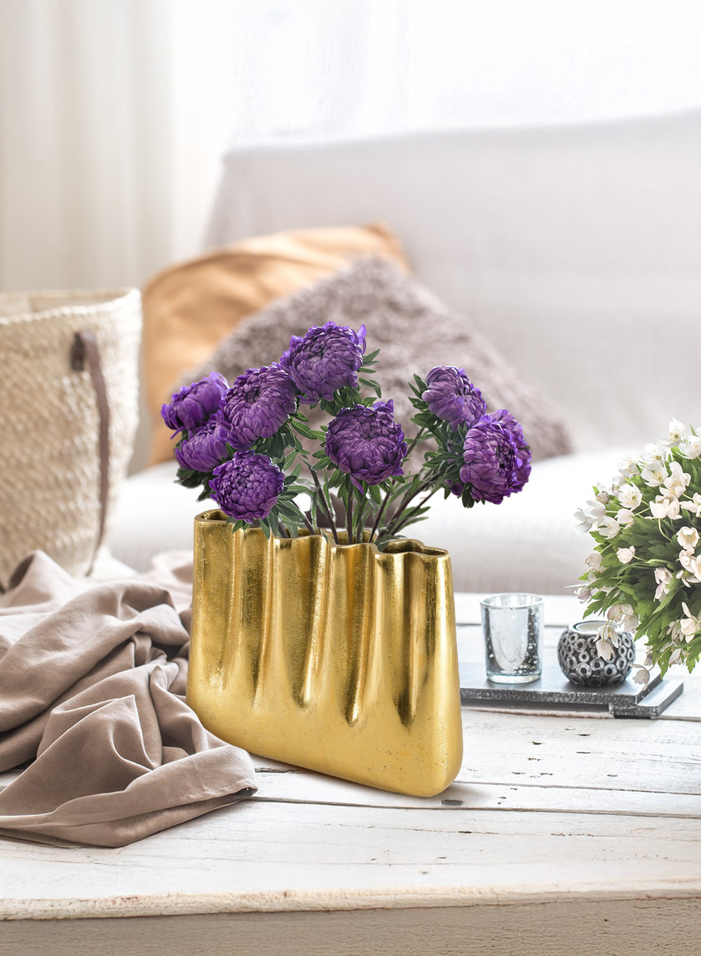 Everly Quinn Savona Aluminum Wave Vase, Tabletop Centerpiece, Flower ...