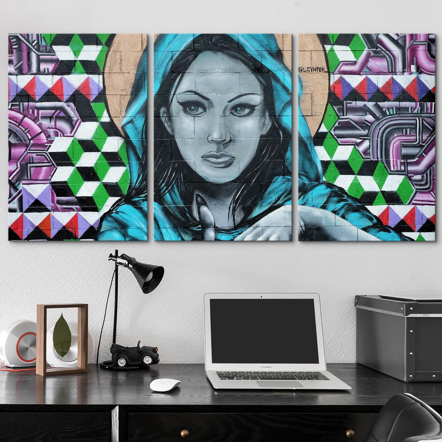 IDEA4WALL Spray Paint Geometric Mystic Lady Graffiti & Street Art ...