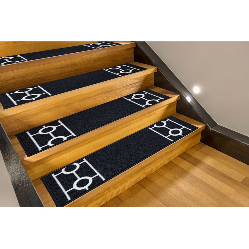 Breakwater Bay Slip Resistant Machine Washable Chain Bordered Low Pile ...