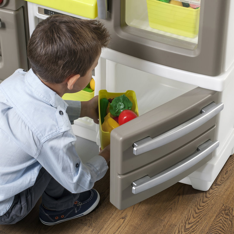 Step2 Elegant Edge Kitchen Toddler Pretend Play Toy Kitchen Set ...