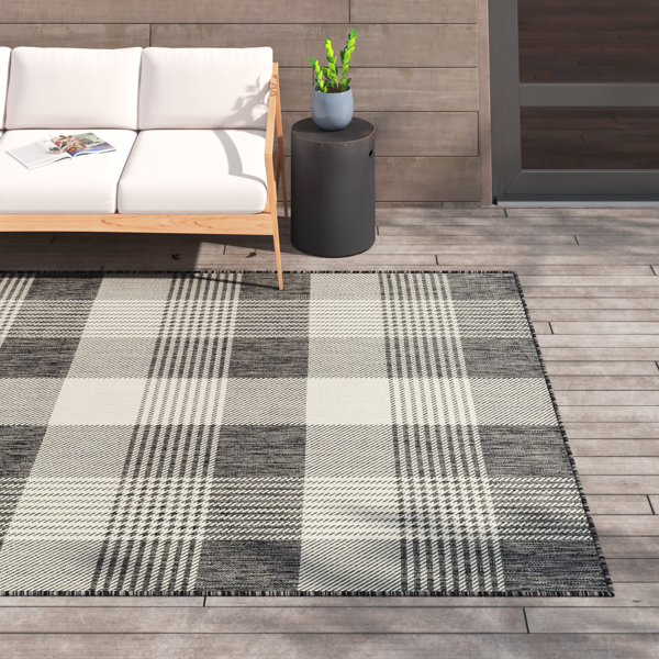 Laurel Foundry Modern Farmhouse Emmeline Black/Ivory Outdoor Area Rug ...