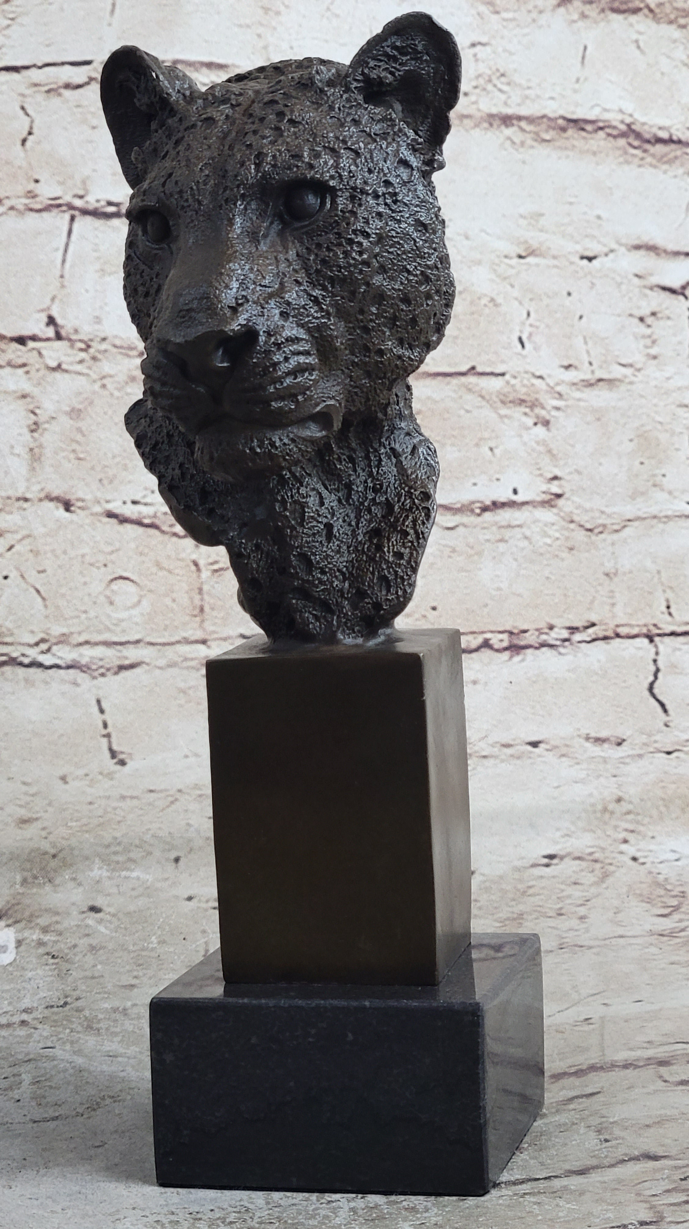 Bungalow Rose Vonholt African Cheetah Bronze Bust Sculpture Figurine By ...