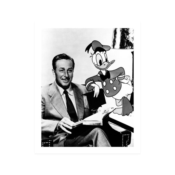 Globe Photos Entertainment Smiling Of Walt Disney With His Animator ...