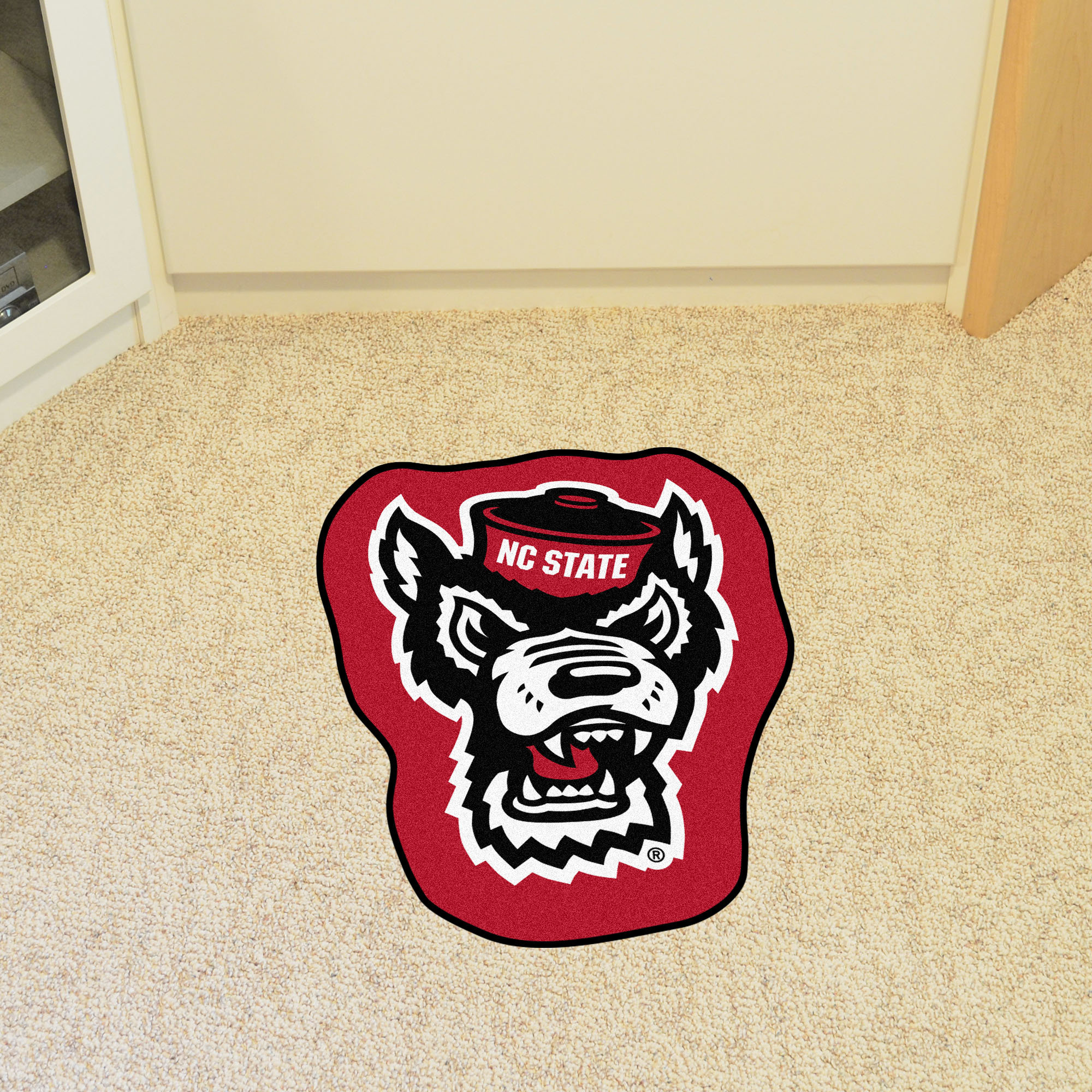 FANMATS Long Island North Carolina State University 40 in. x 30 in. Non ...
