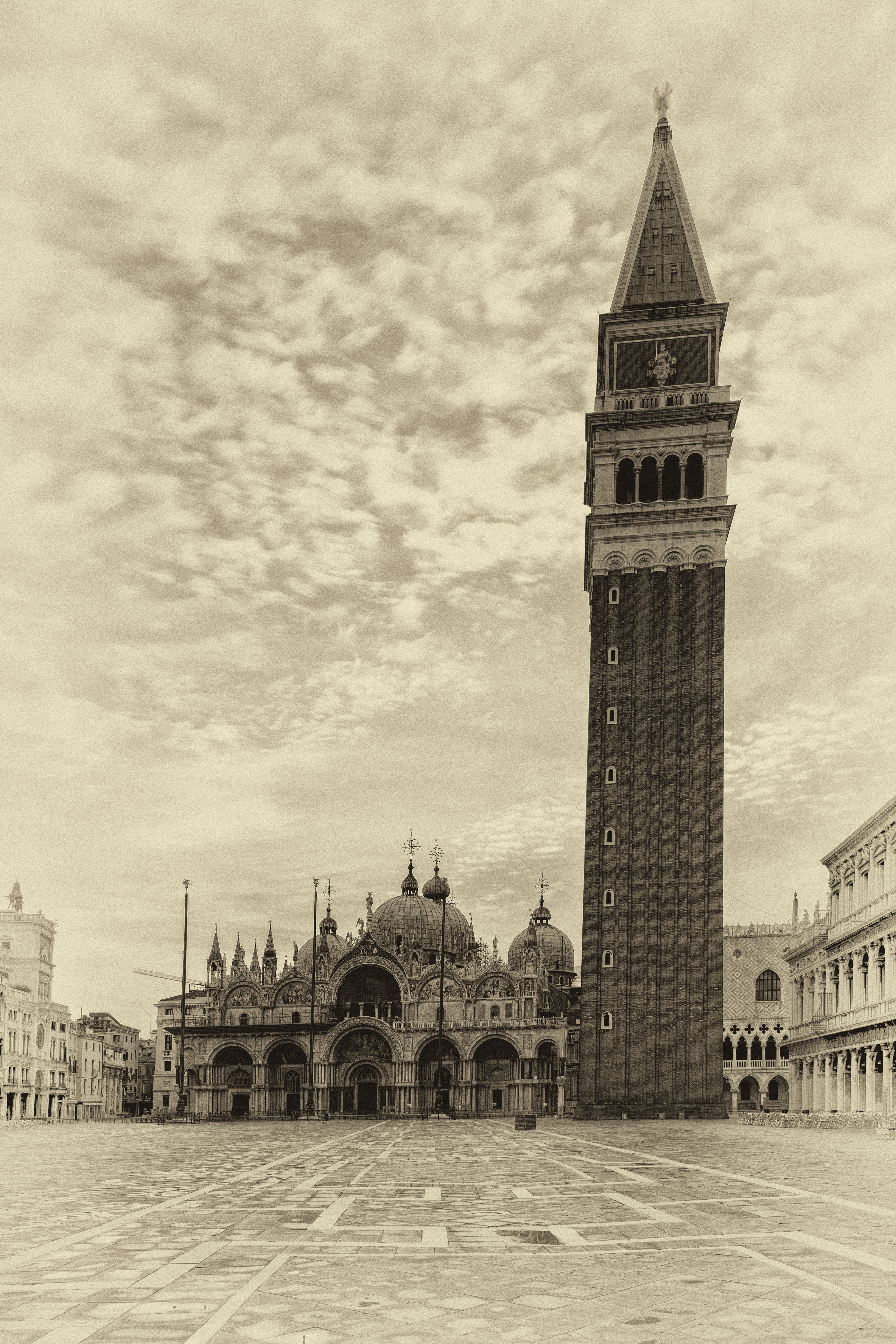 Rosalind Wheeler Vintage Venice III by Danny Head - Photograph Print ...