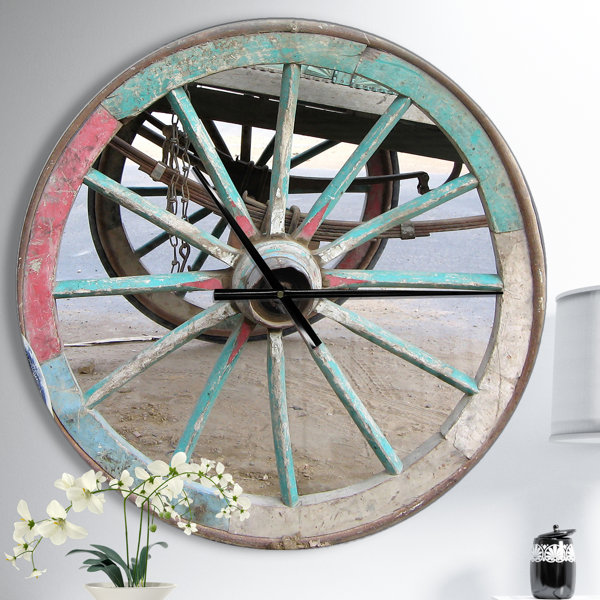 The Twillery Co. Swigart Farmhouse Designart Cottage Wagon Wheel Wall ...